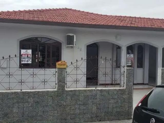 Casa / Sobrado para Venda em Palhoça/SC Ponte do Imaruim 3 Quartos