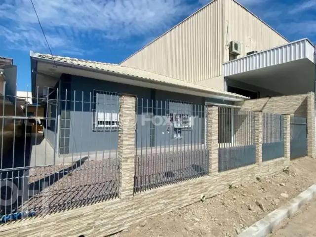Casa / Sobrado para Venda em Palhoça/SC Ponte do Imaruim 3 Quartos