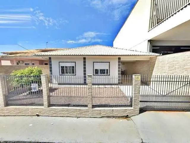 Casa / Sobrado para Venda em Palhoça/SC Ponte do Imaruim 3 Quartos