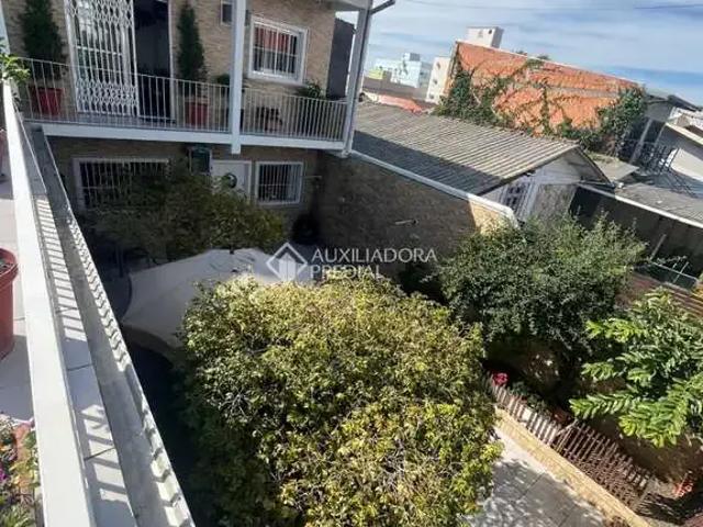 Casa / Sobrado para Venda em Palhoça/SC Ponte do Imaruim 3 Quartos