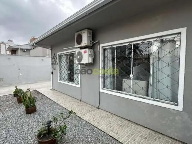Casa / Sobrado para Venda em Palhoça/SC Ponte do Imaruim 3 Quartos