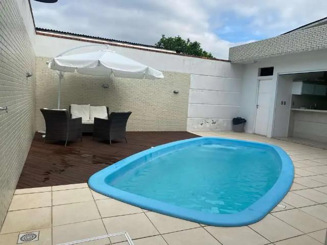 Casa / Sobrado para Venda em Palhoça/SC Ponte do Imaruim 3 Quartos