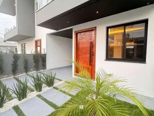 Casa / Sobrado para Venda em Palhoça/SC Pagani 3 Quartos
