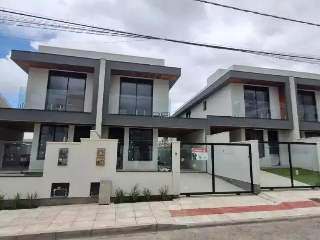 Casa / Sobrado para Venda em Palhoça/SC Pagani 3 Quartos