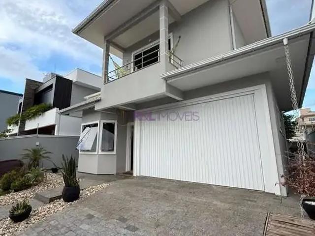 Casa / Sobrado para Venda em Palhoça/SC Pagani 3 Quartos