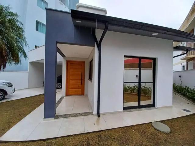 Casa / Sobrado para Venda em Palhoça/SC Pagani 3 Quartos