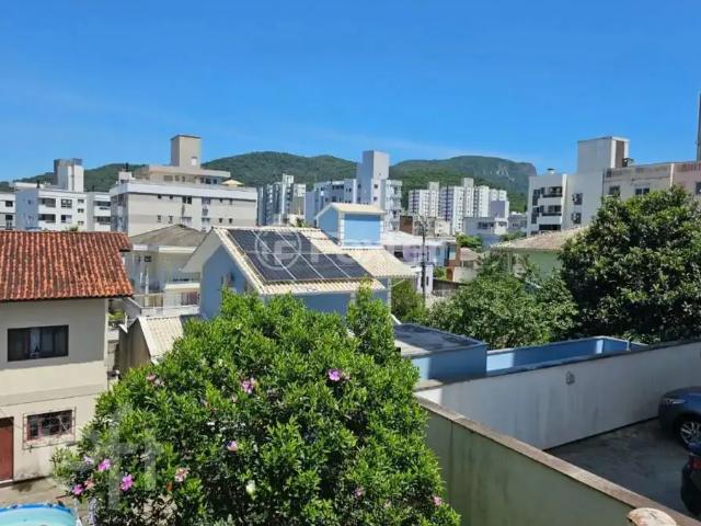 Casa / Sobrado para Venda em Palhoça/SC Pagani 4 Quartos