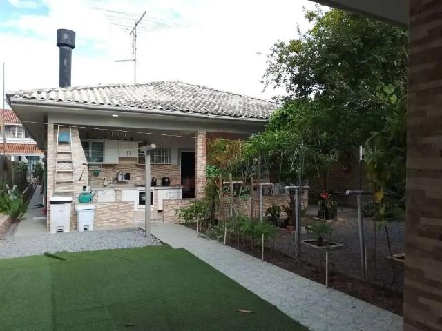 Casa / Sobrado para Venda em Palhoça/SC Passa Vinte 4 Quartos