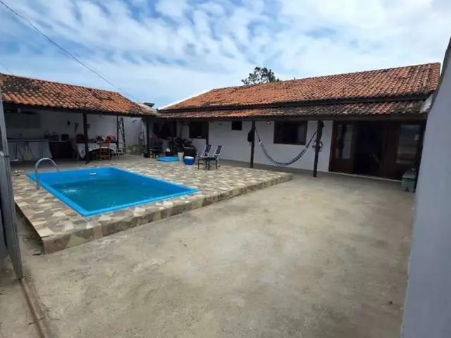 Casa / Sobrado para Venda em Palhoça/SC Passagem de Maciambú Ens Brito 2 Quartos