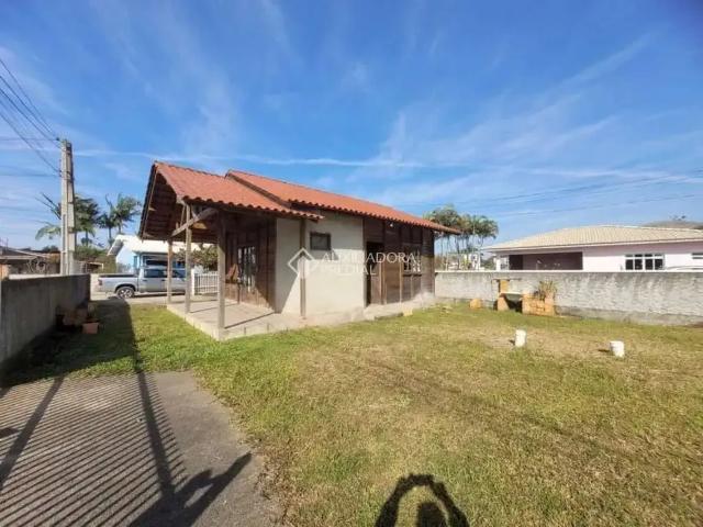 Casa / Sobrado para Venda em Palhoça/SC Passagem de Maciambú Ens Brito 2 Quartos