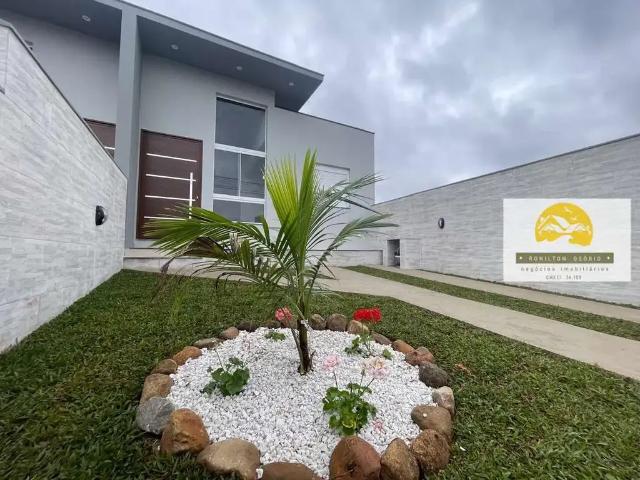 Casa / Sobrado para Venda em Palhoça/SC Passagem de Maciambú Ens Brito 3 Quartos