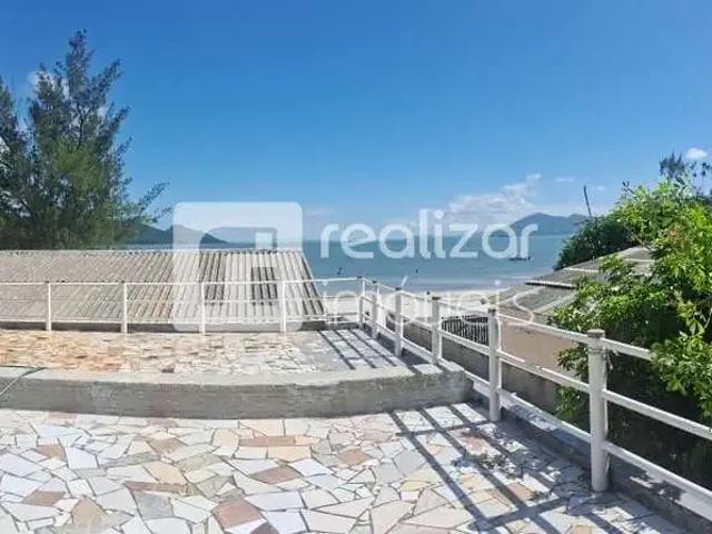 Casa / Sobrado para Venda em Palhoça/SC Passagem de Maciambú Ens Brito 4 Quartos