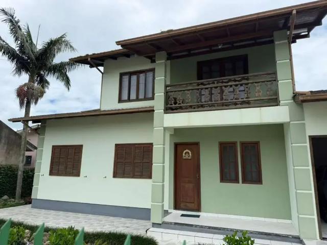 Casa / Sobrado para Venda em Palhoça/SC Passagem de Maciambú Ens Brito 5 Quartos
