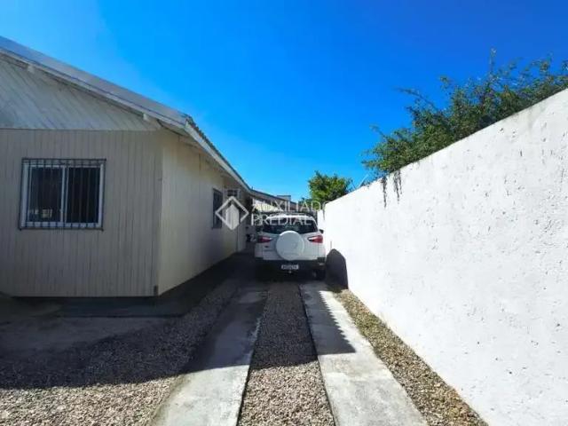 Casa / Sobrado para Venda em Palhoça/SC Passagem de Maciambú Ens Brito 5 Quartos