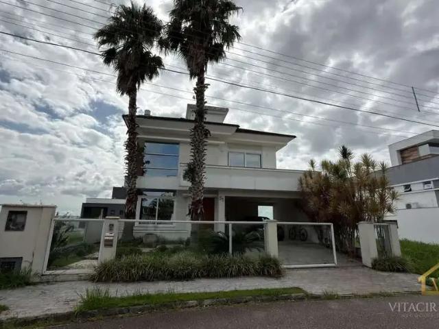 Casa / Sobrado para Venda em Palhoça/SC Pedra Branca 3 Quartos