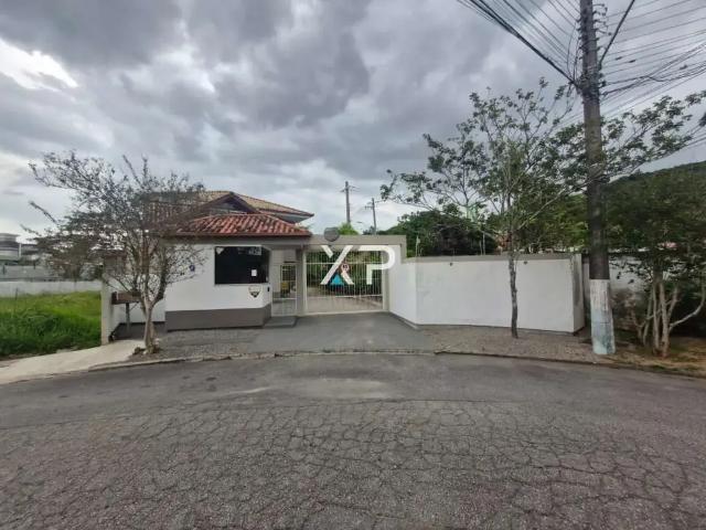 Casa / Sobrado para Venda em Palhoça/SC Pedra Branca 3 Quartos