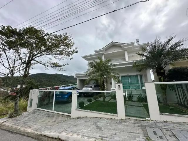 Casa / Sobrado para Venda em Palhoça/SC Pedra Branca 3 Quartos