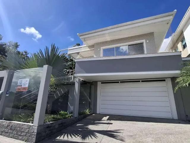 Casa / Sobrado para Venda em Palhoça/SC Pedra Branca 3 Quartos
