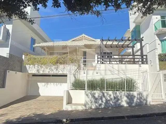 Casa / Sobrado para Venda em Palhoça/SC Pedra Branca 3 Quartos
