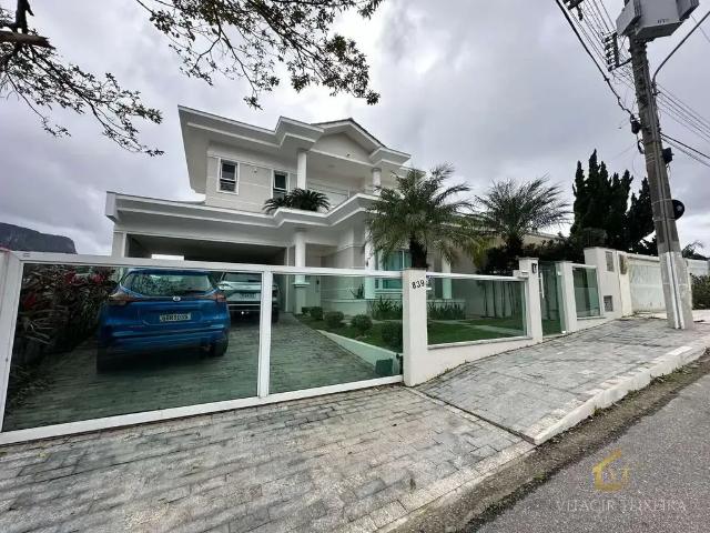 Casa / Sobrado para Venda em Palhoça/SC Pedra Branca 3 Quartos