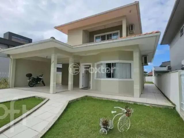 Casa / Sobrado para Venda em Palhoça/SC Pedra Branca 3 Quartos