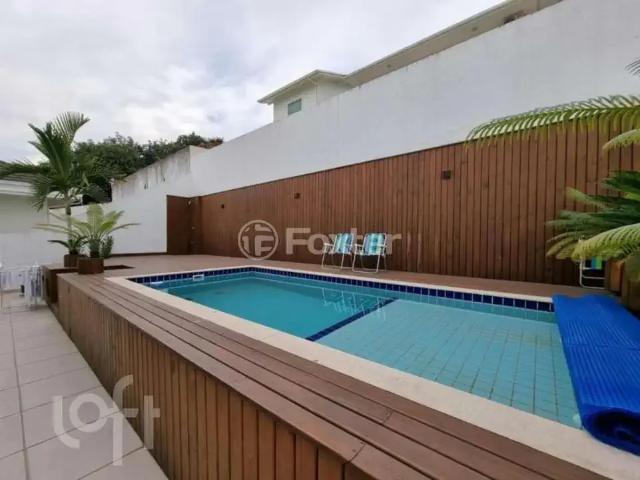 Casa / Sobrado para Venda em Palhoça/SC Pedra Branca 4 Quartos