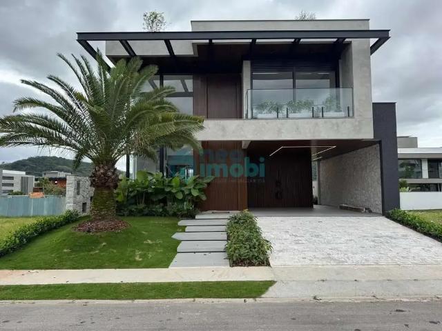 Casa / Sobrado para Venda em Palhoça/SC Pedra Branca 4 Quartos