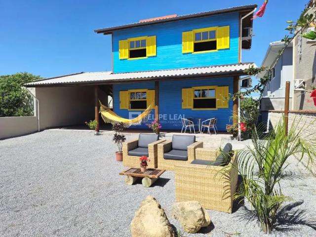 Casa / Sobrado para Venda em Palhoça/SC Pinheira 3 Quartos