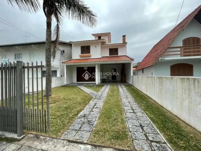 Casa / Sobrado para Venda em Palhoça/SC Pinheira 3 Quartos