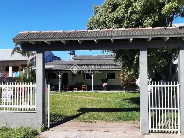 Casa / Sobrado para Venda em Palhoça/SC Pinheira 2 Quartos