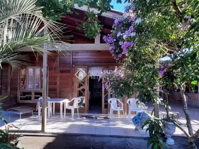 Casa / Sobrado para Venda em Palhoça/SC Pinheira 4 Quartos