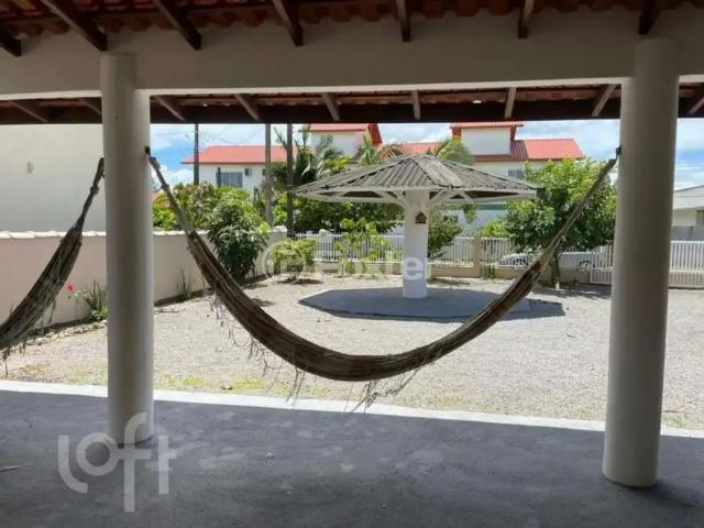 Casa / Sobrado para Venda em Palhoça/SC Pinheira 4 Quartos