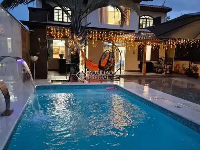 Casa / Sobrado para Venda em Palhoça/SC Praia do Sonho 4 Quartos