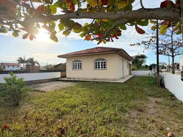 Casa / Sobrado para Venda em Palhoça/SC Praia do Sonho 4 Quartos