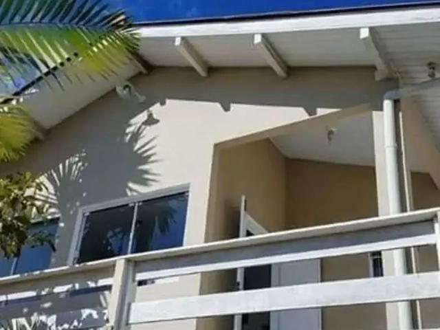 Casa / Sobrado para Venda em Palhoça/SC Praia de Fora 2 Quartos