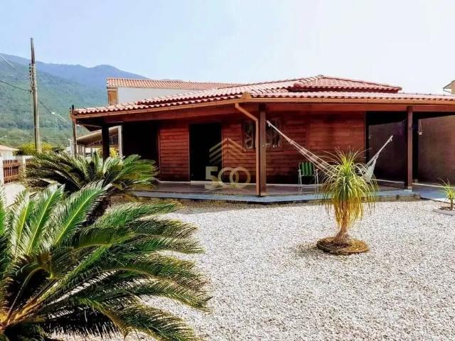 Casa / Sobrado para Venda em Palhoça/SC Praia de Fora 2 Quartos
