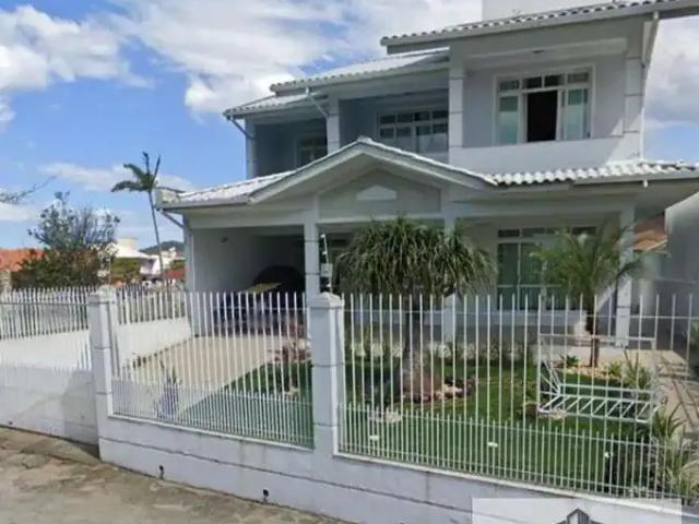 Casa / Sobrado para Venda em Palhoça/SC Praia de Fora 3 Quartos