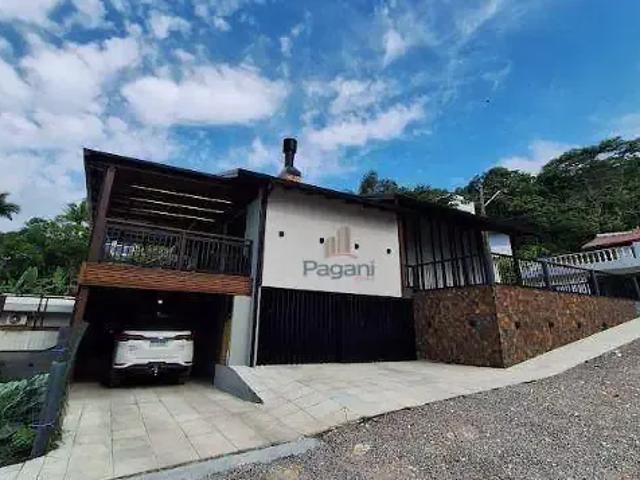 Casa / Sobrado para Venda em Palhoça/SC Praia de Fora 3 Quartos