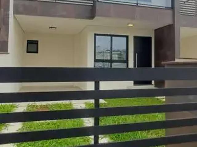 Casa / Sobrado para Venda em Palhoça/SC Praia de Fora 3 Quartos