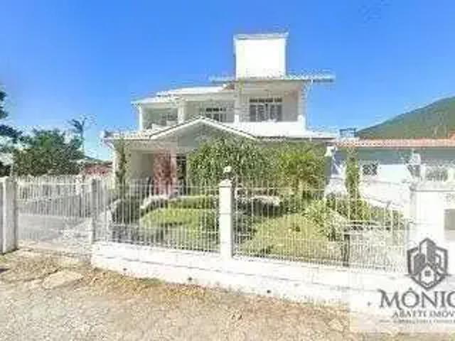 Casa / Sobrado para Venda em Palhoça/SC Praia de Fora 3 Quartos
