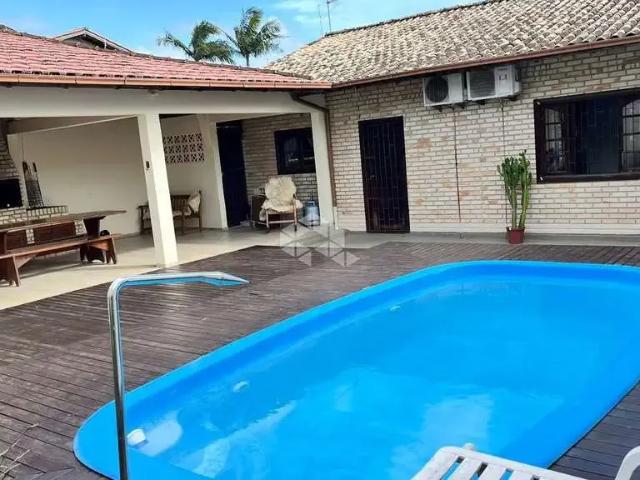 Casa / Sobrado para Venda em Palhoça/SC Rio Grande 2 Quartos