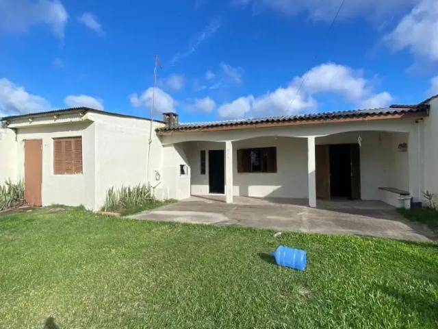 Casa / Sobrado para Venda em Palmares do Sul/RS Rei do Peixe 4 Quartos