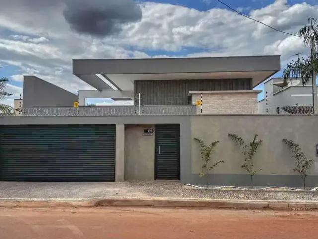 Casa / Sobrado para Venda em Palmas/TO Plano Diretor Sul 4 Quartos