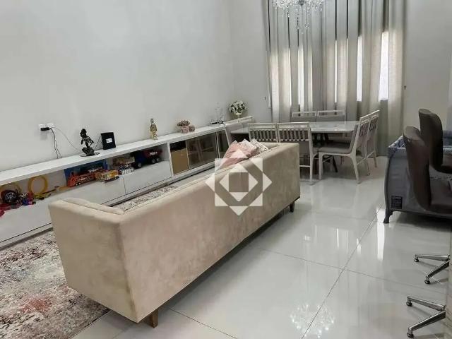 Casa / Sobrado para Venda em Palmas/TO Plano Diretor Sul 4 Quartos