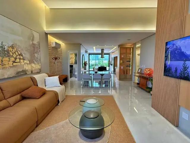 Casa / Sobrado para Venda em Palmas/TO Plano Diretor Sul 4 Quartos