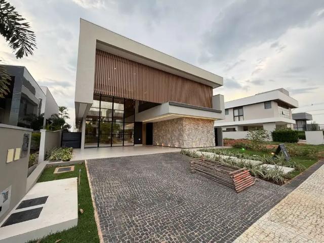 Casa / Sobrado para Venda em Palmas/TO Plano Diretor Sul 4 Quartos