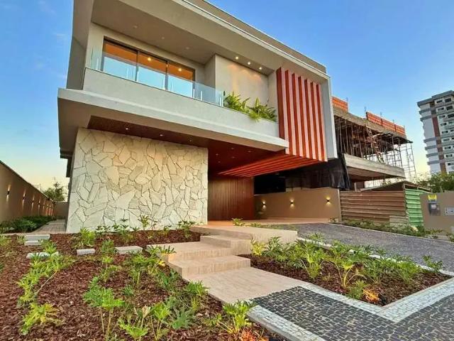 Casa / Sobrado para Venda em Palmas/TO Plano Diretor Sul 5 Quartos