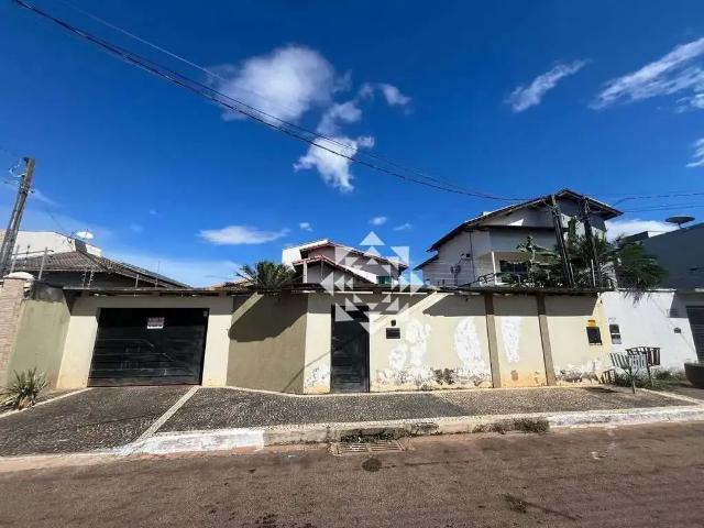 Casa / Sobrado para Venda em Palmas/TO Plano Diretor Sul 3 Quartos