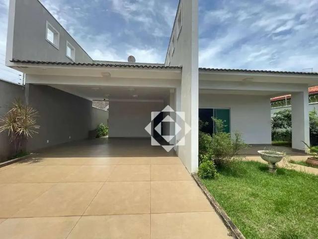Casa / Sobrado para Venda em Palmas/TO Plano Diretor Sul 3 Quartos
