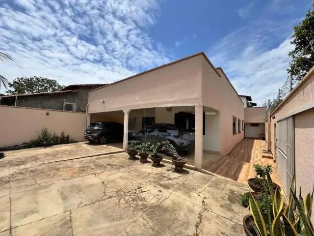 Casa / Sobrado para Venda em Palmas/TO Plano Diretor Sul 3 Quartos
